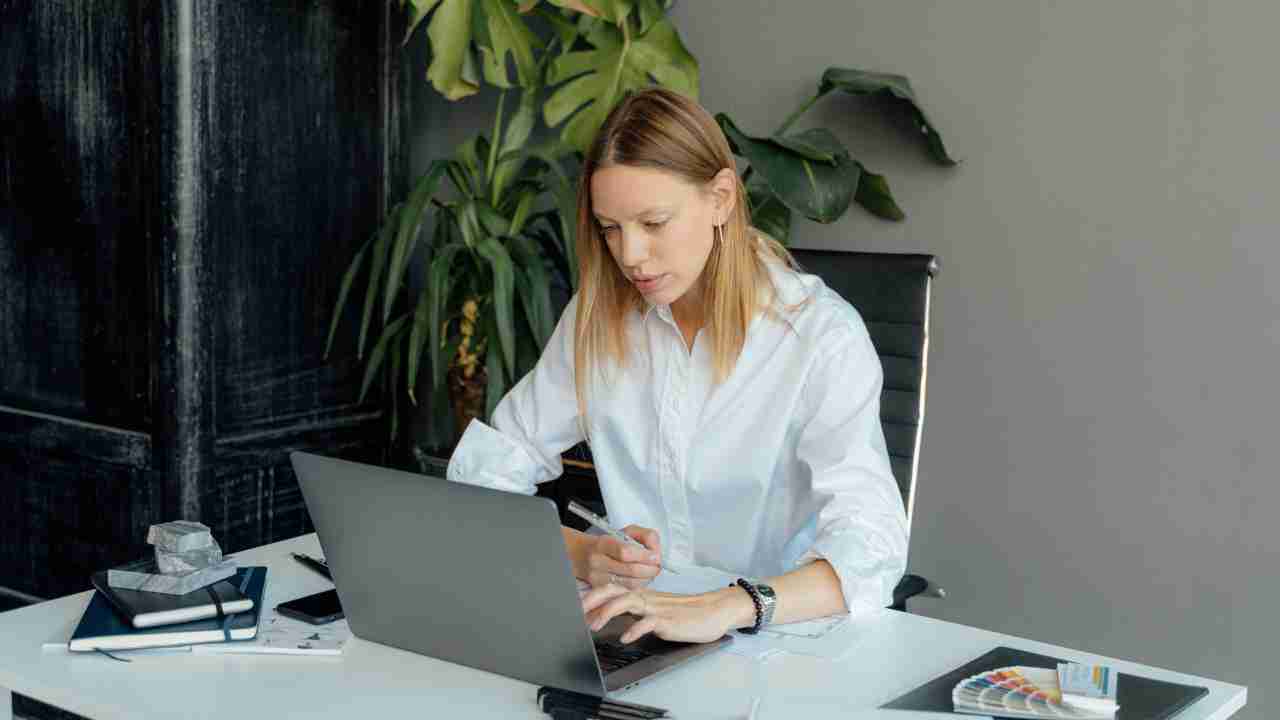 Guía completa sobre prompts: qué son y cómo utilizarlos eficazmente